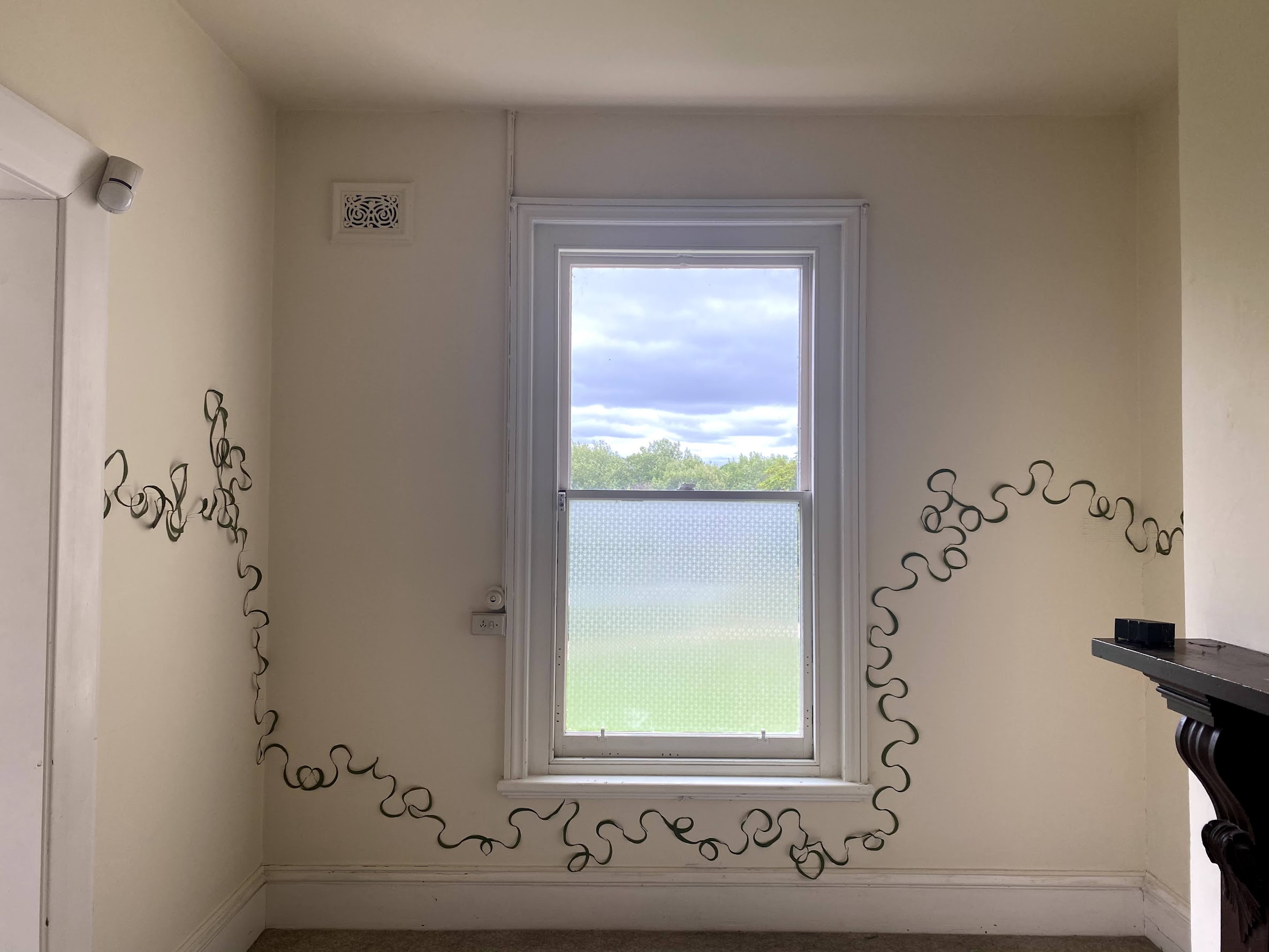 Curves – Catherine Pickop